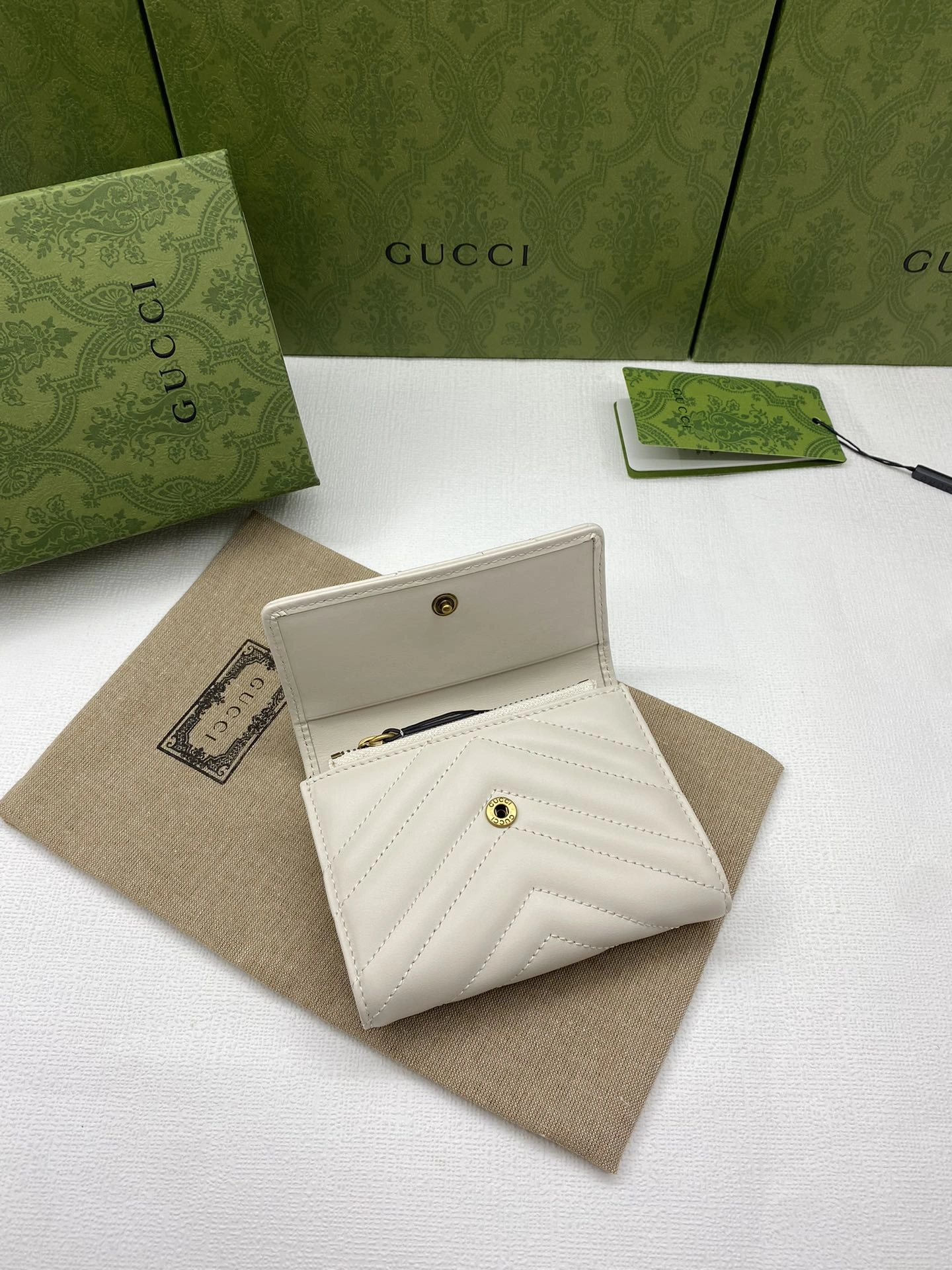 Low-cost Gucci Wallets Purse