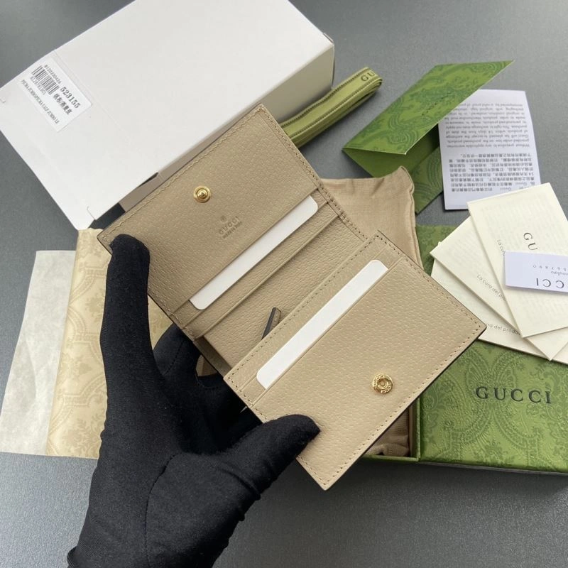 Indistinguishable Gucci Wallets Purse