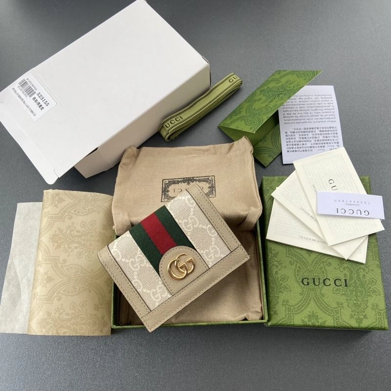Indistinguishable Gucci Wallets Purse