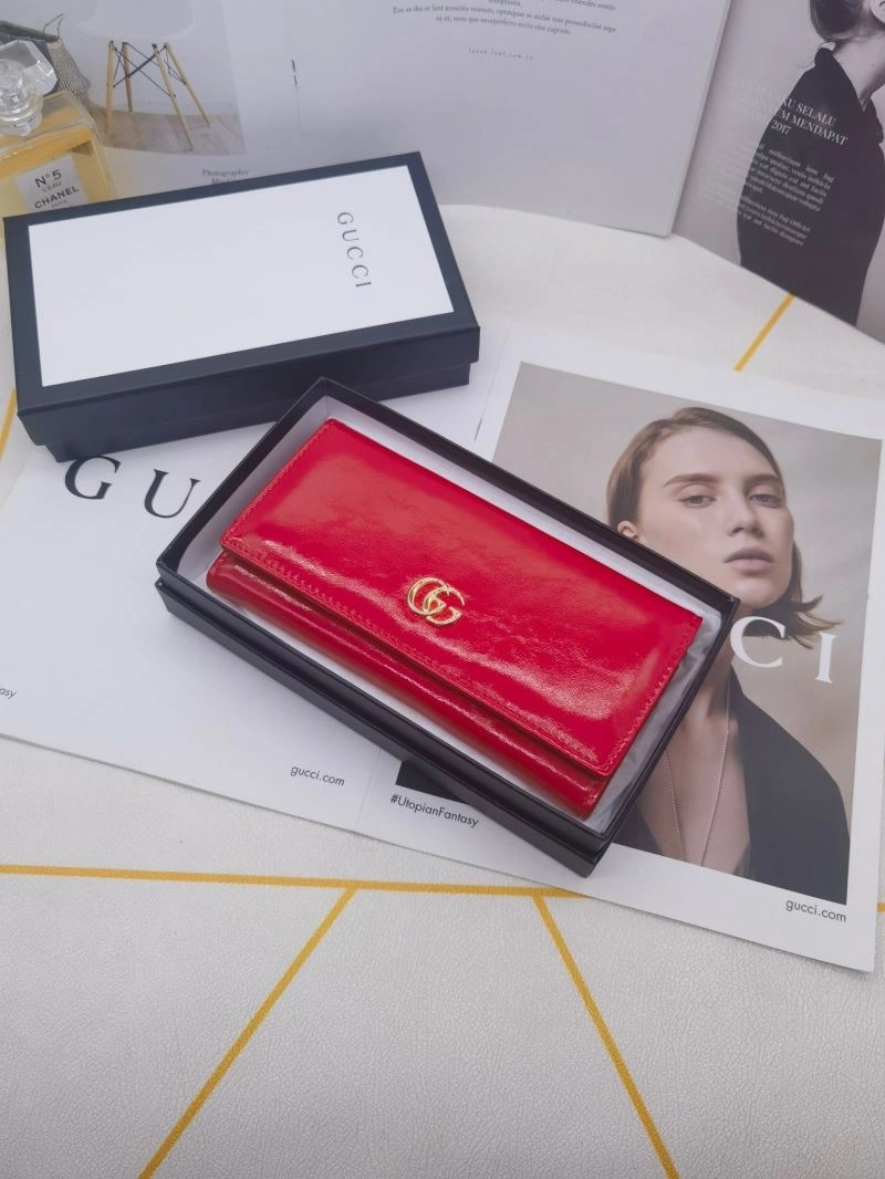 Indistinguishable Gucci Wallets Purse