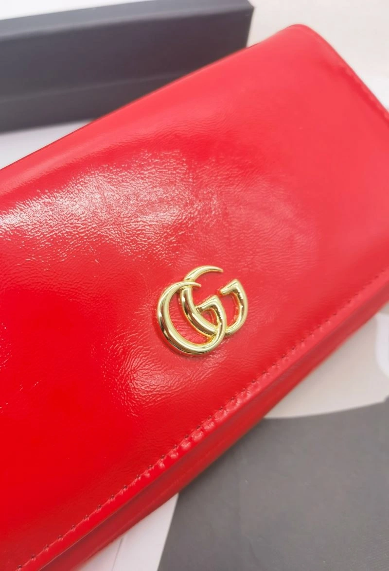 Indistinguishable Gucci Wallets Purse