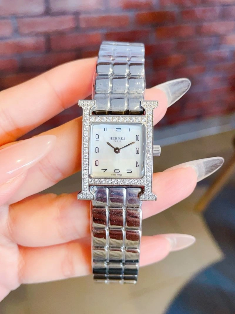 Budget-friendly HERMES Watches