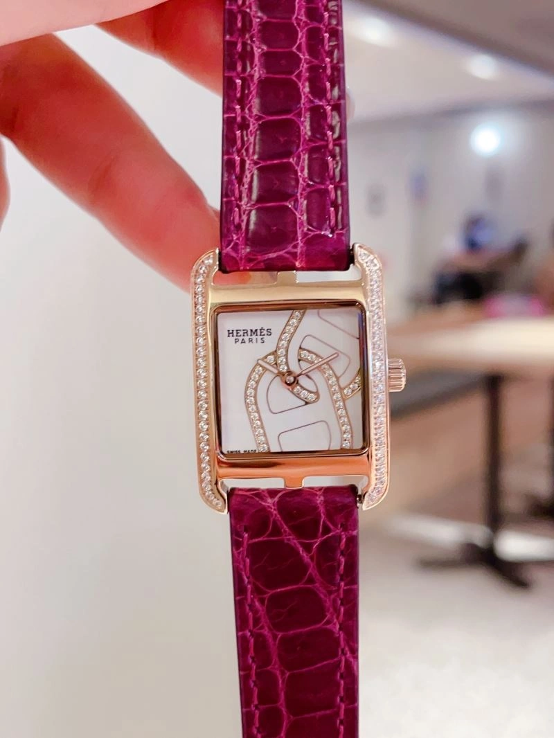 Brand-authenticated HERMES Watches