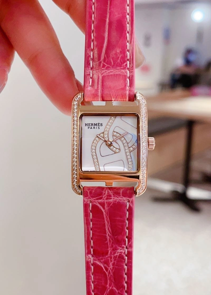 Brand-authenticated HERMES Watches