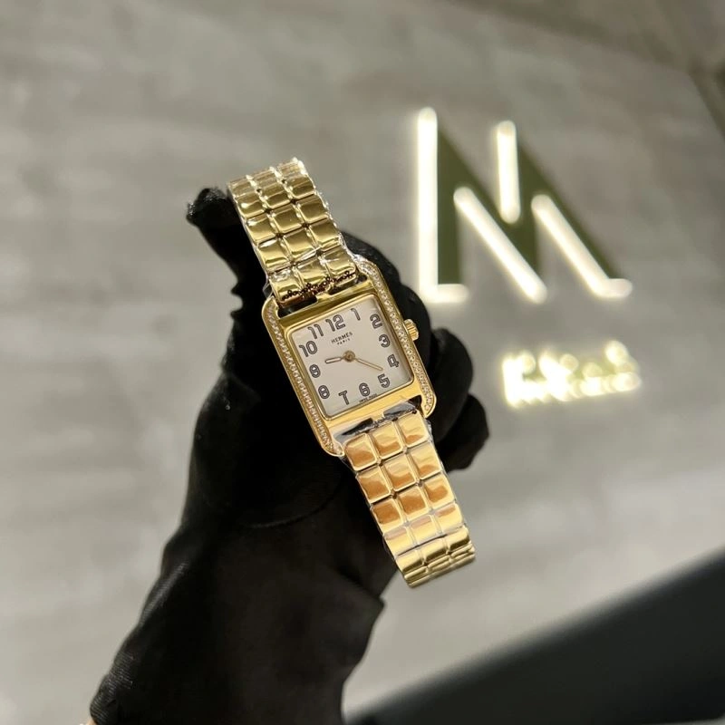 Budget-friendly HERMES Watches