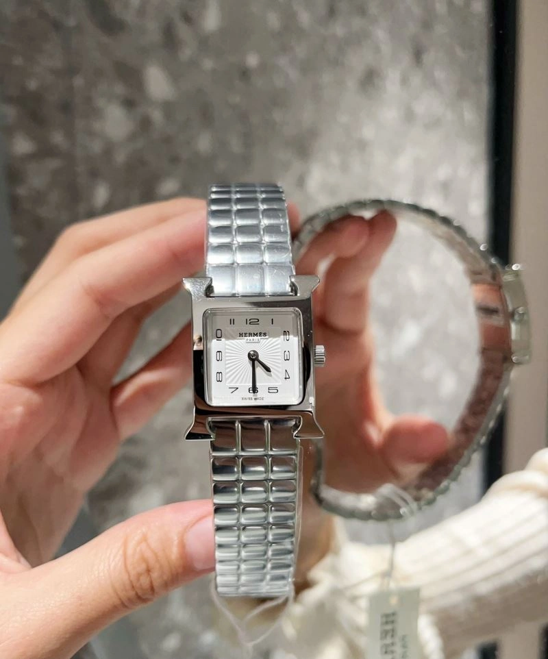 Brand-authenticated HERMES Watches