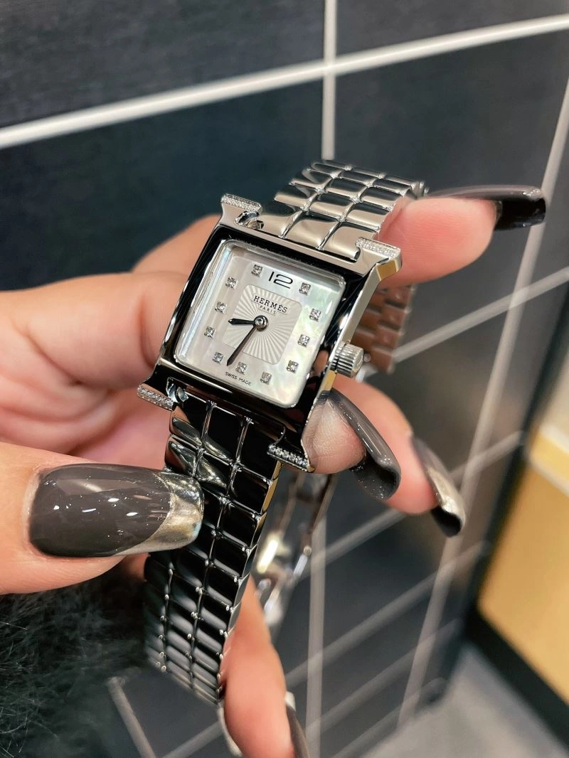 Brand-authenticated HERMES Watches