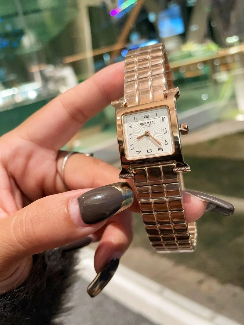 Brand-authenticated HERMES Watches