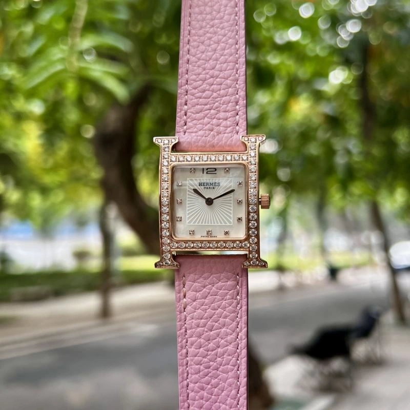 Budget-friendly HERMES Watches