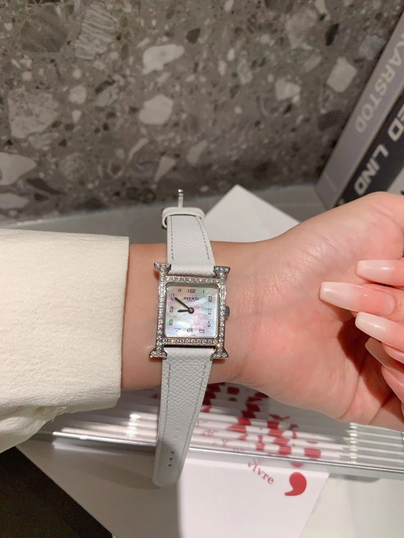 Bargain HERMES Watches