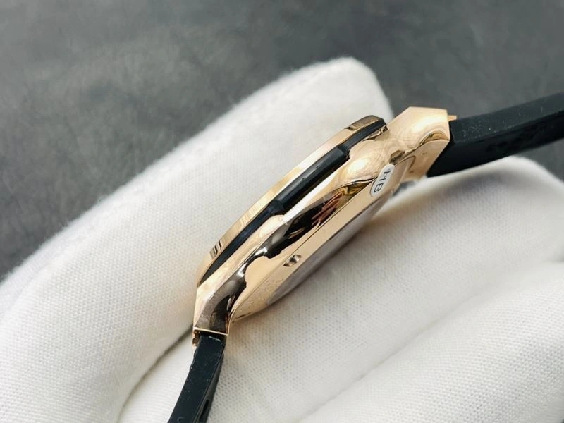 Indistinguishable HUBLOT Watches