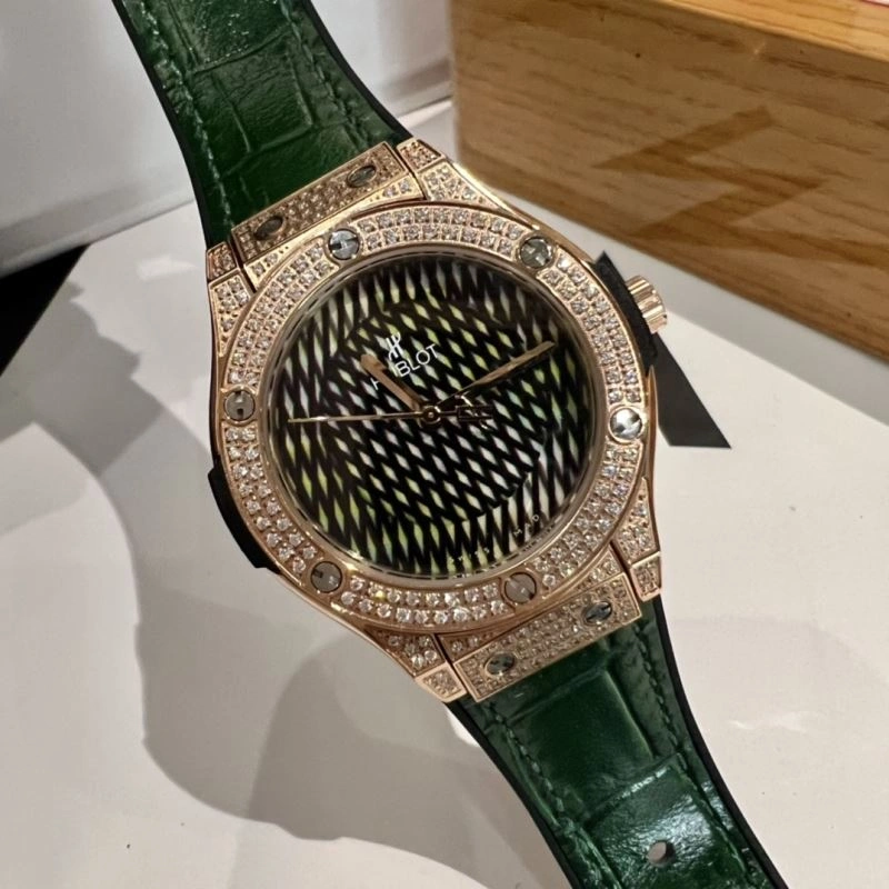 Perfect replica HUBLOT Watches