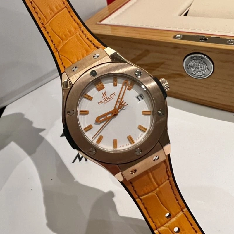Top mirror HUBLOT Watches
