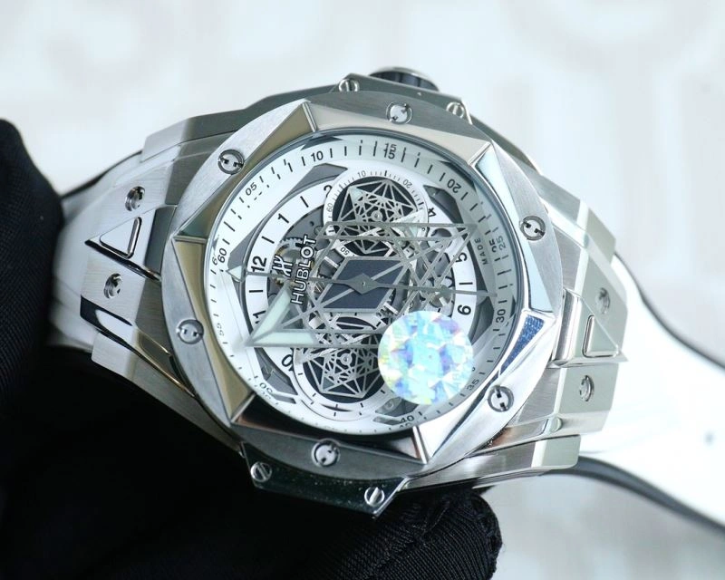 Top mirror HUBLOT Watches