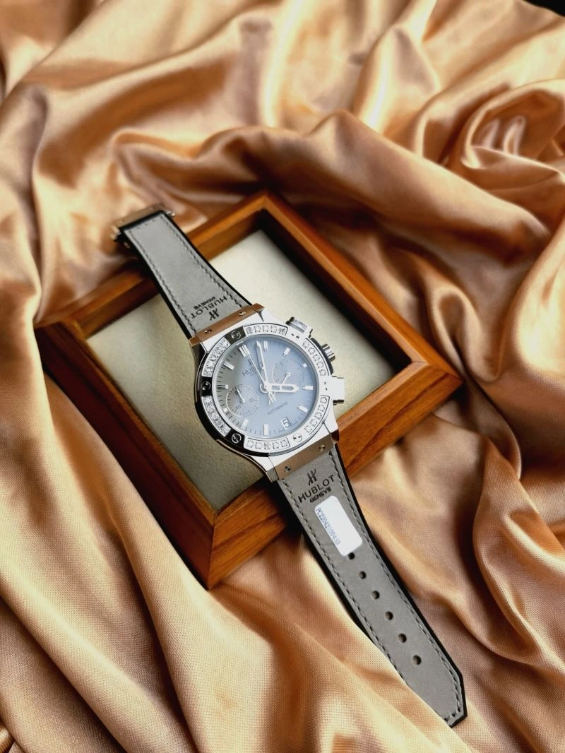HUBLOT Watches