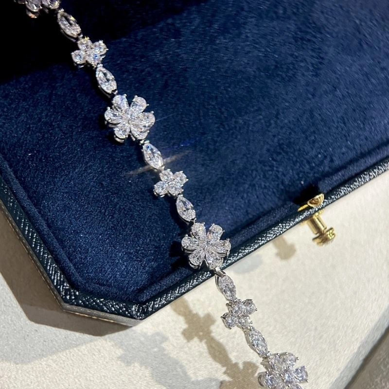 Value-priced Harry Winston Bracelets