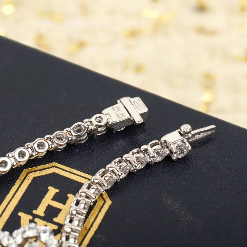 Accurate model Harry Winston Bracelets
