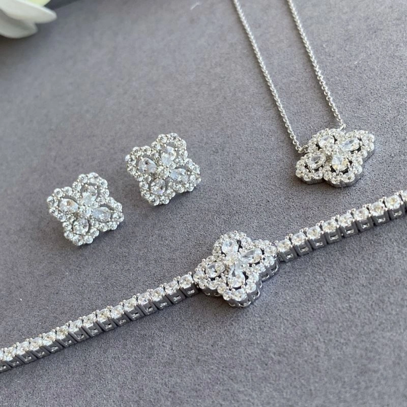 Economical Harry Winston Bracelets
