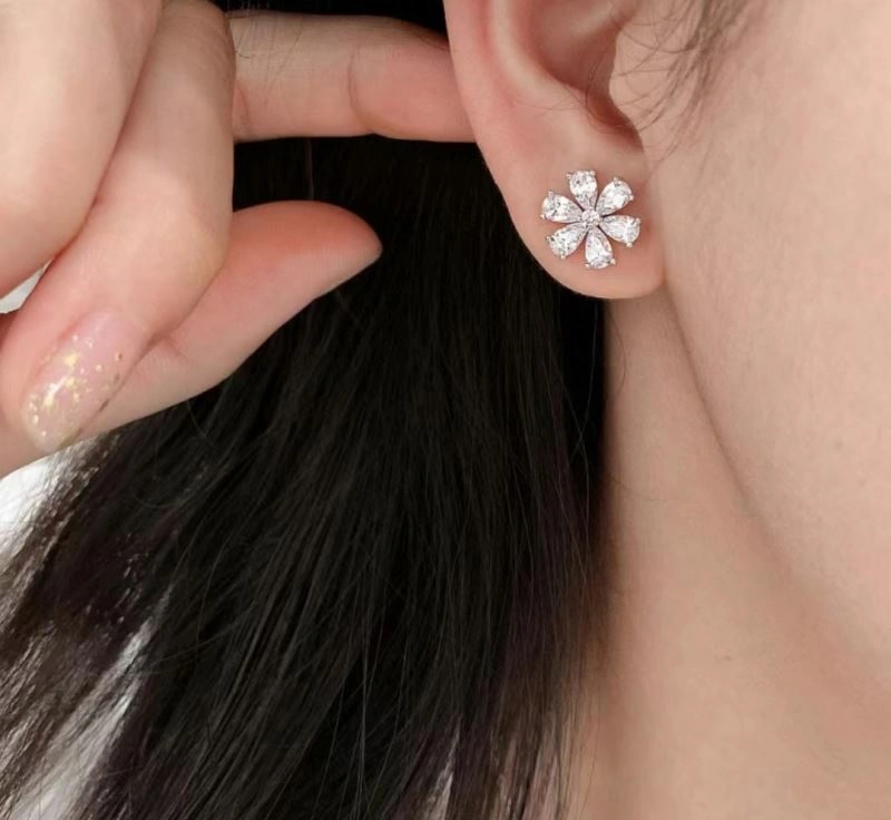 Real Harry Winston Earrings
