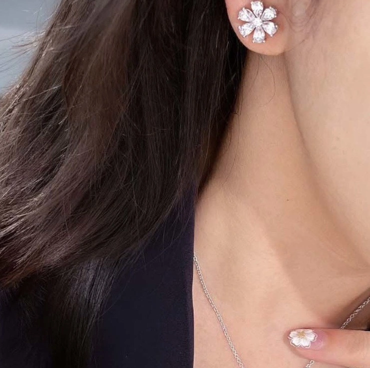 Real Harry Winston Earrings