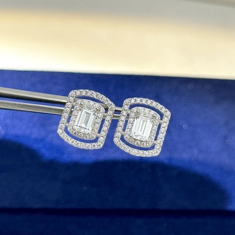 Legit Harry Winston Earrings