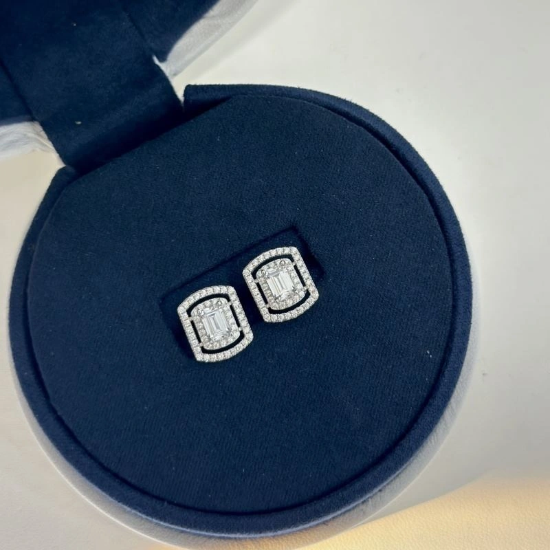 Legit Harry Winston Earrings