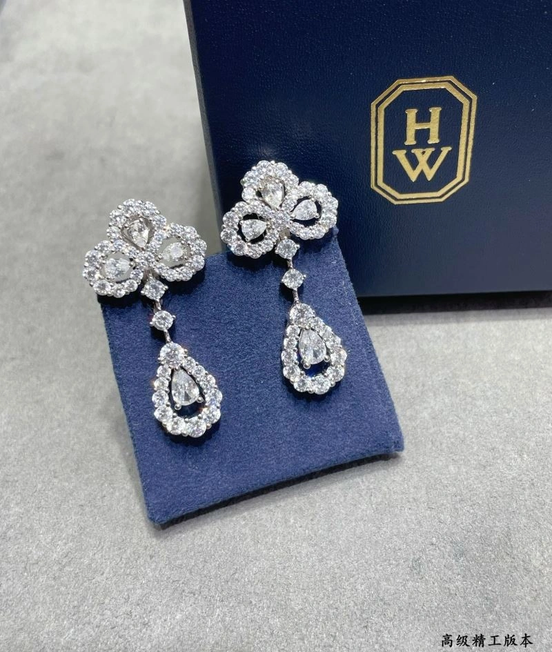 Accurate model Harry Winston Earrings