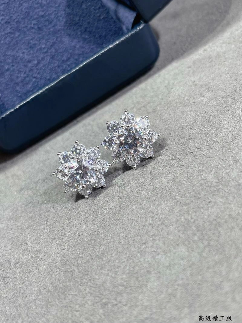 High fidelity Harry Winston Earrings