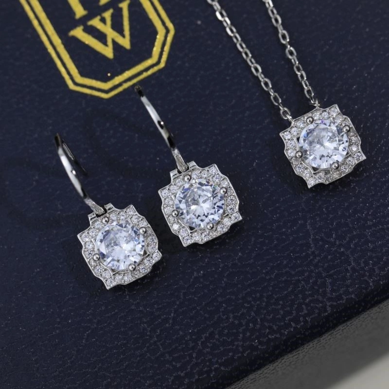 Brand-original Harry Winston Earrings