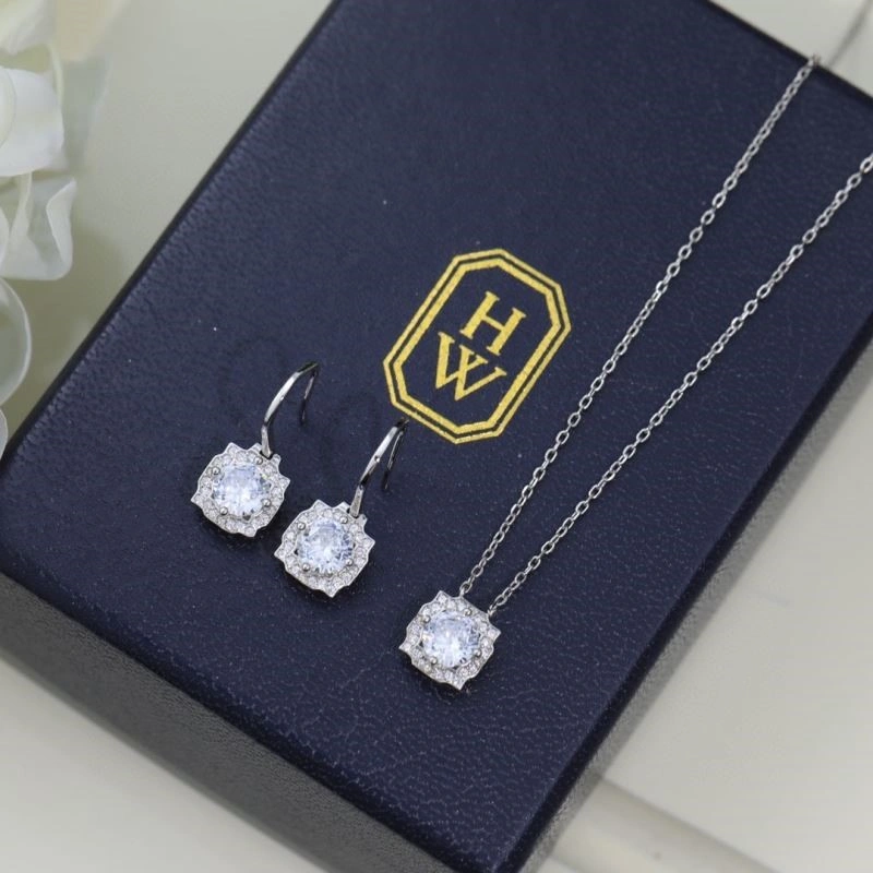 Brand-original Harry Winston Earrings