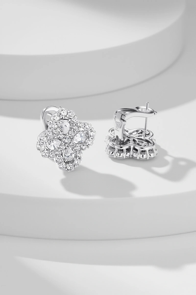 Accurate model Harry Winston Earrings