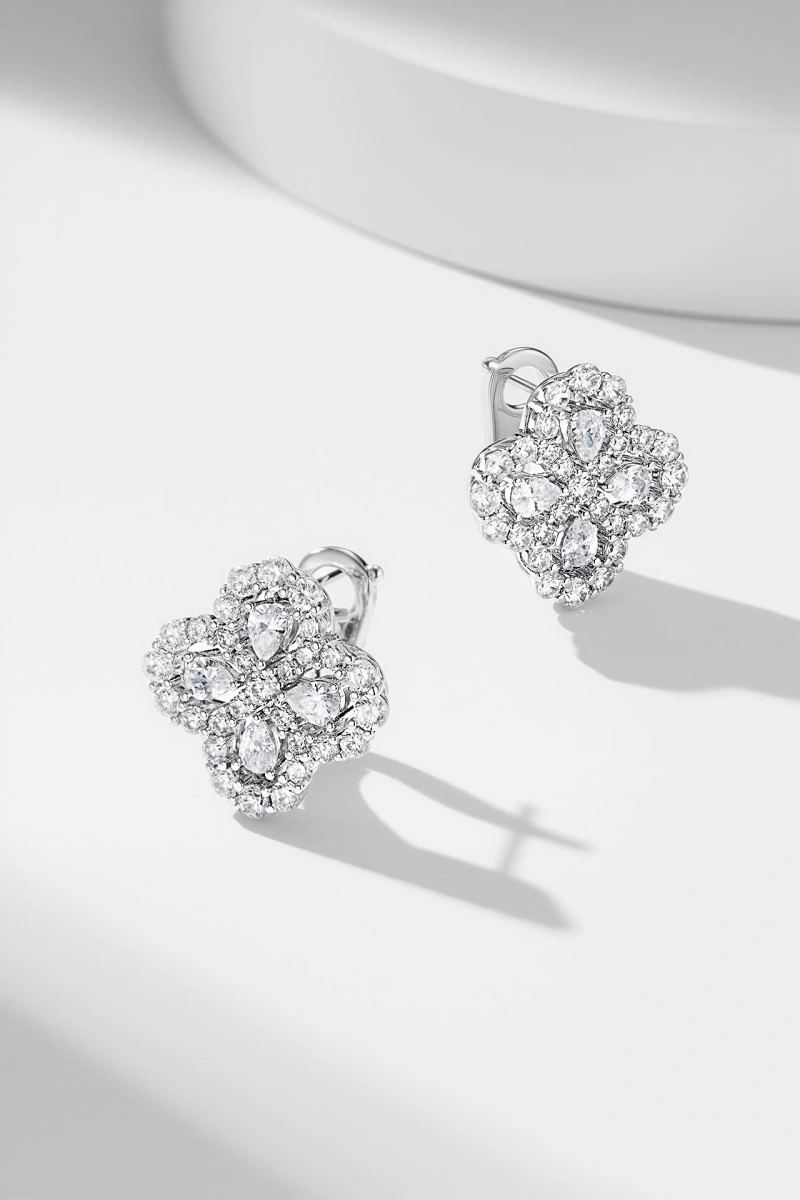 Accurate model Harry Winston Earrings