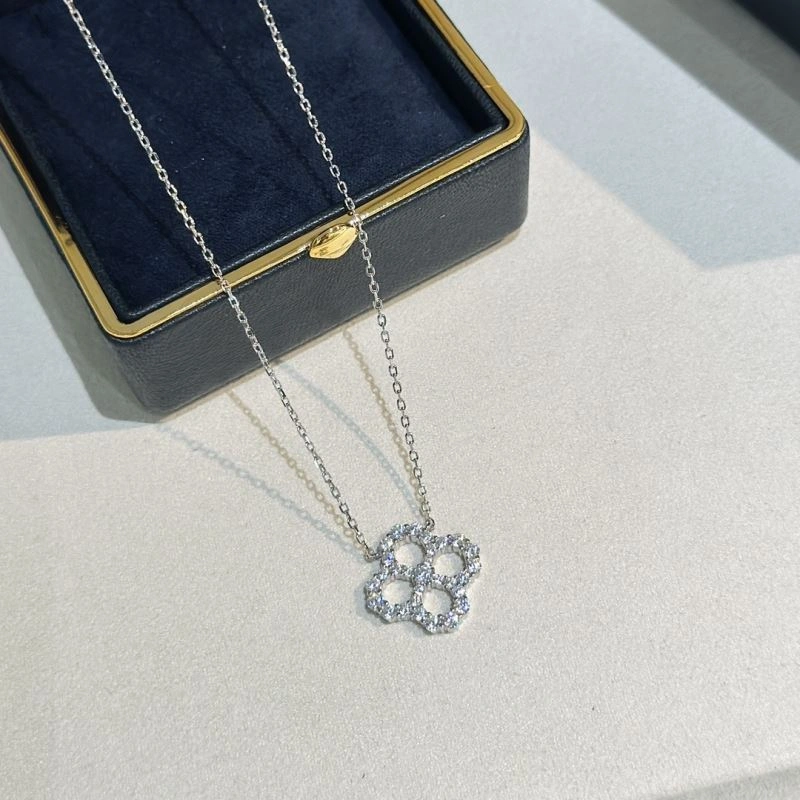 Top match Harry Winston Necklaces