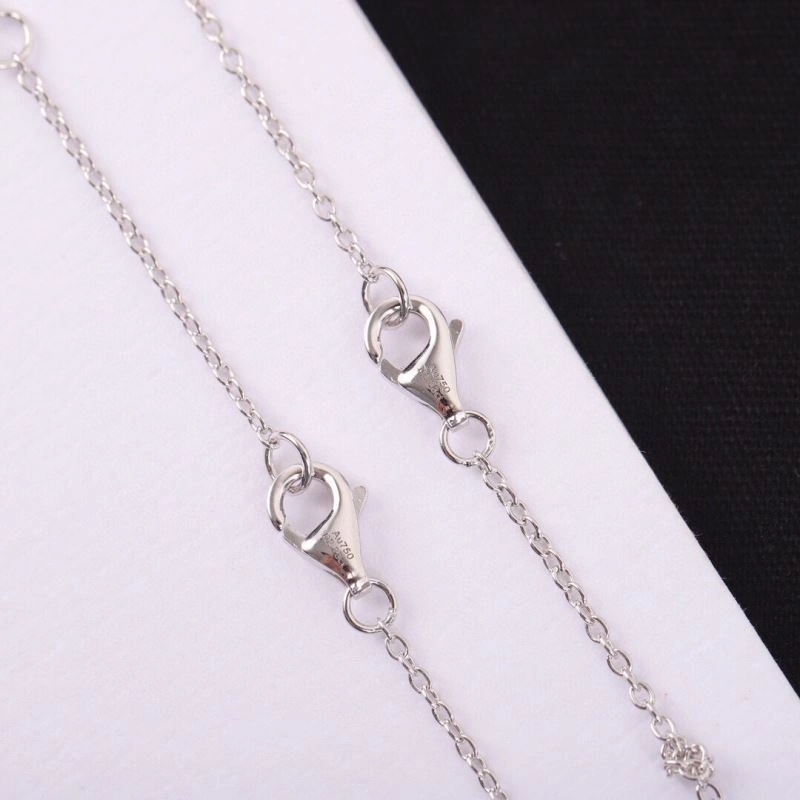 Indistinguishable Harry Winston Necklaces