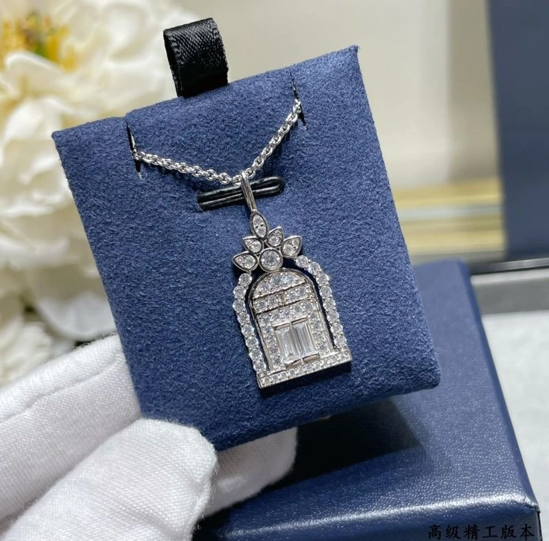 Economical Harry Winston Necklaces