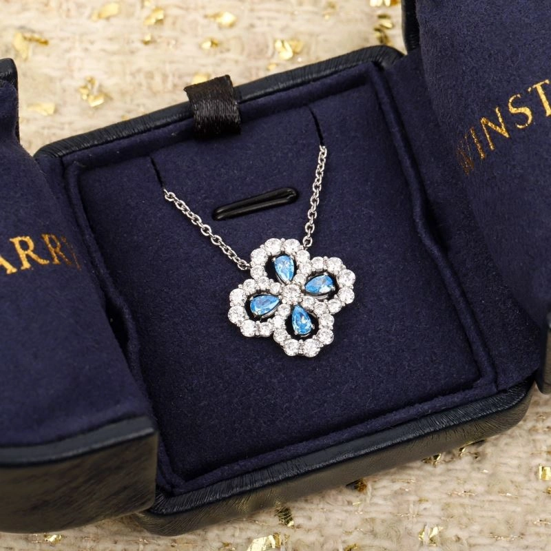 Top mirror Harry Winston Necklaces