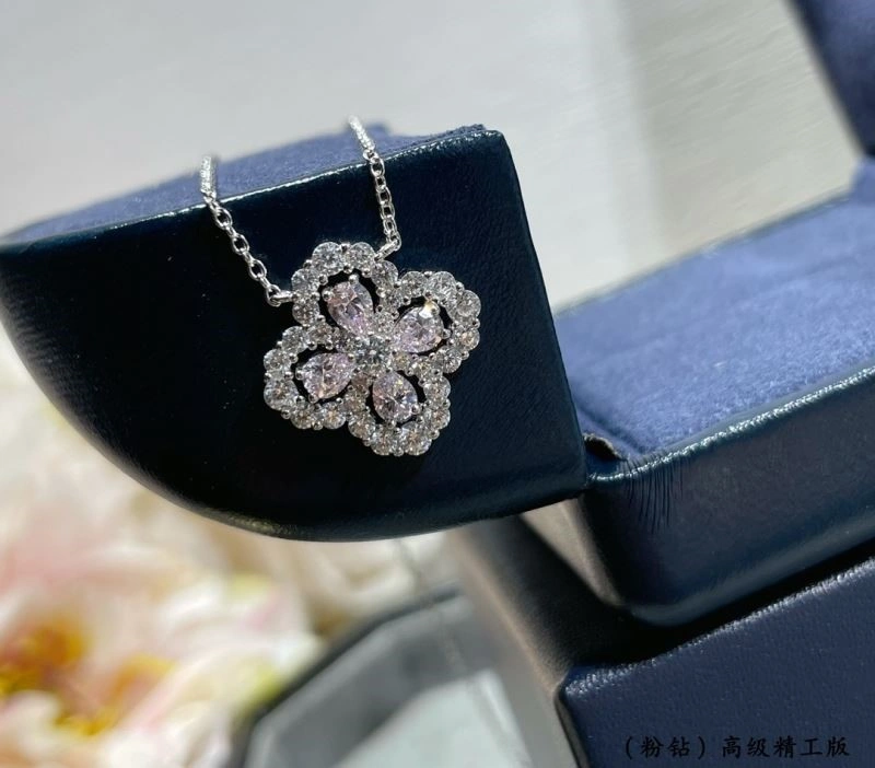Mirror quality Harry Winston Necklaces