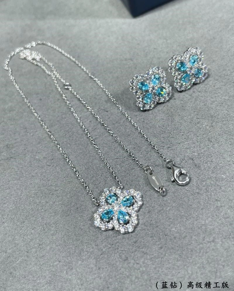 Reasonably priced Harry Winston Necklaces