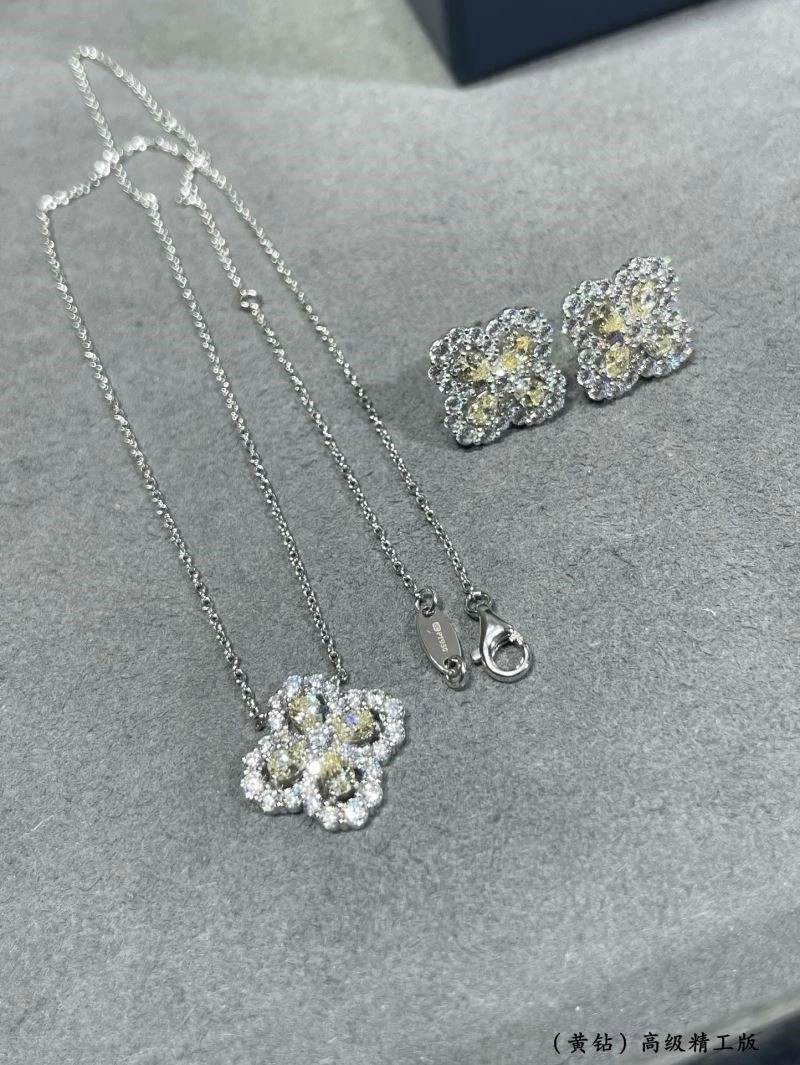 Legit Harry Winston Necklaces