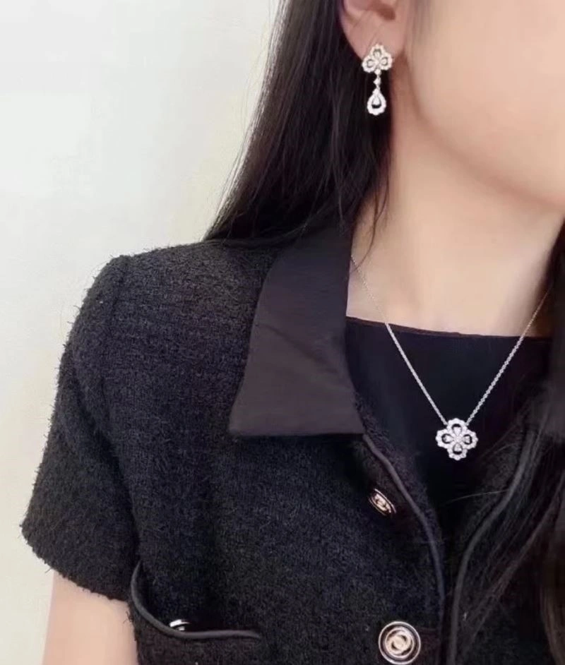 Exact replica Harry Winston Necklaces