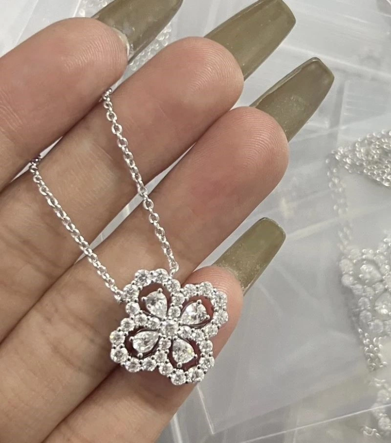 Exact replica Harry Winston Necklaces