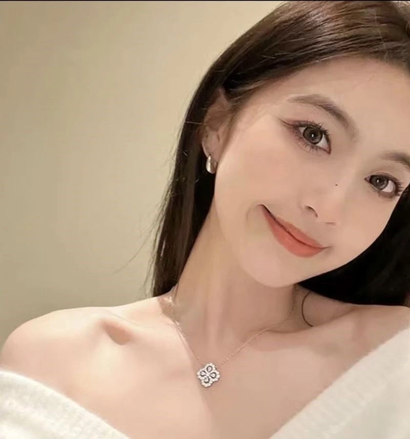 Legit Harry Winston Necklaces