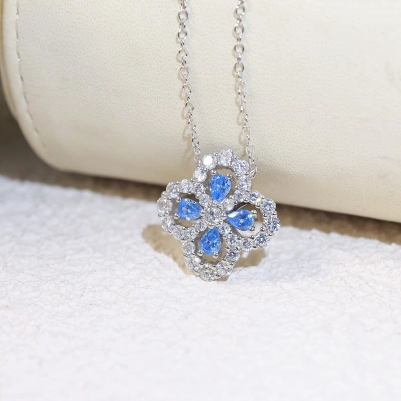 Brand-authenticated Harry Winston Necklaces