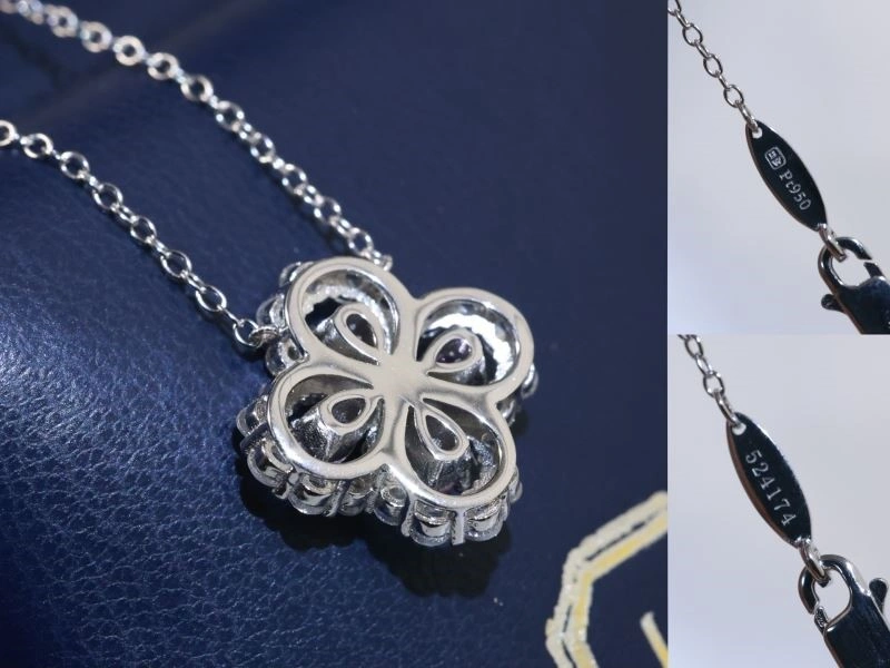 Brand-authenticated Harry Winston Necklaces