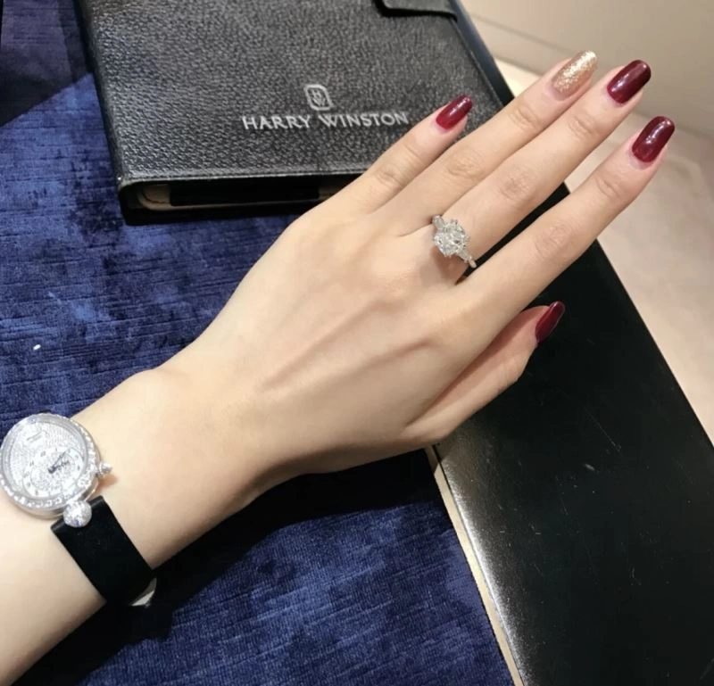 Exact replica Harry Winston Rings