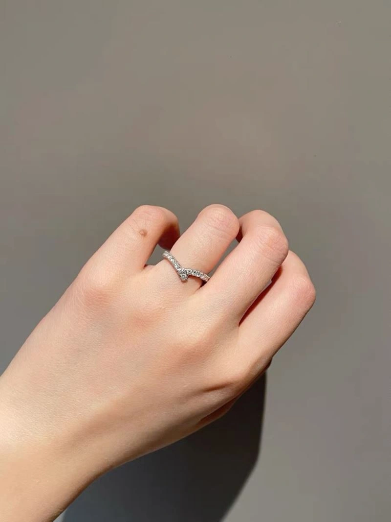 Economical Harry Winston Rings