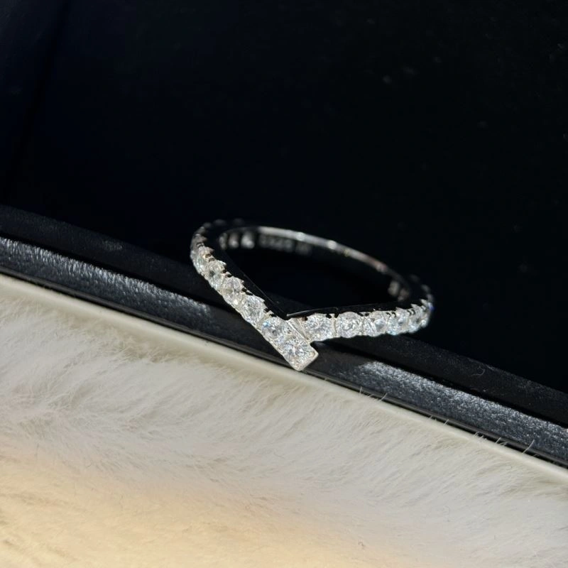 Economical Harry Winston Rings