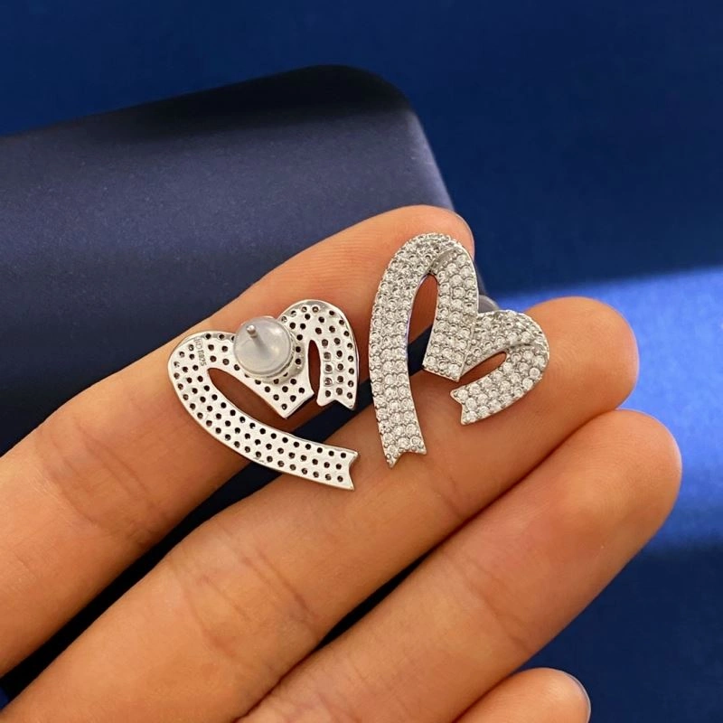 Brand-authenticated Hefang Earrings