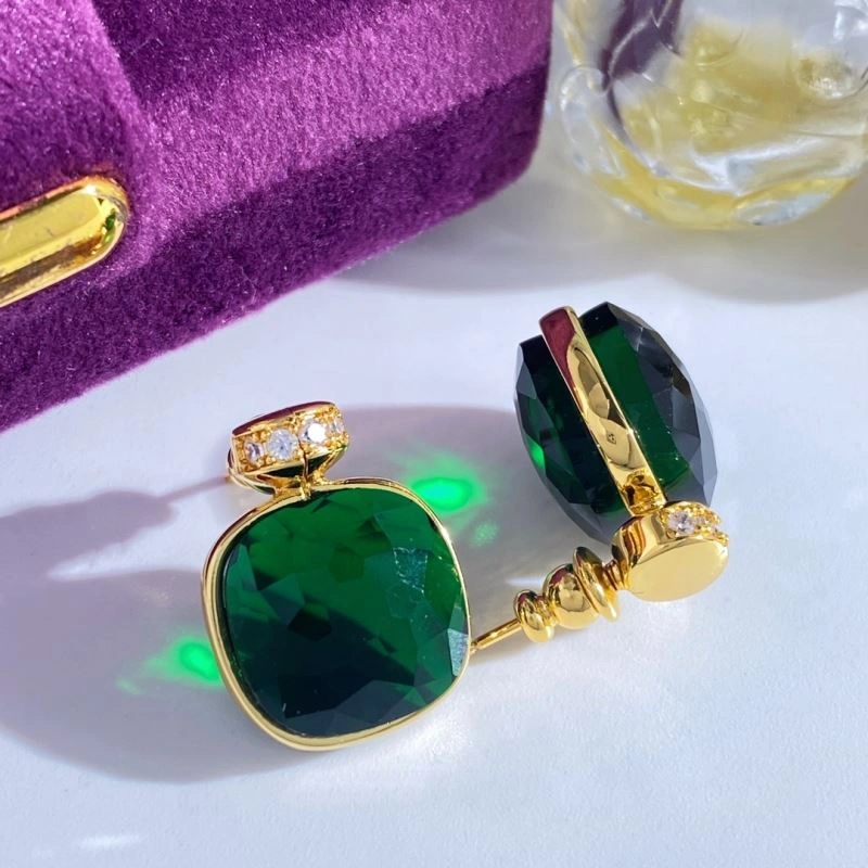 Accurate model Hefang Earrings