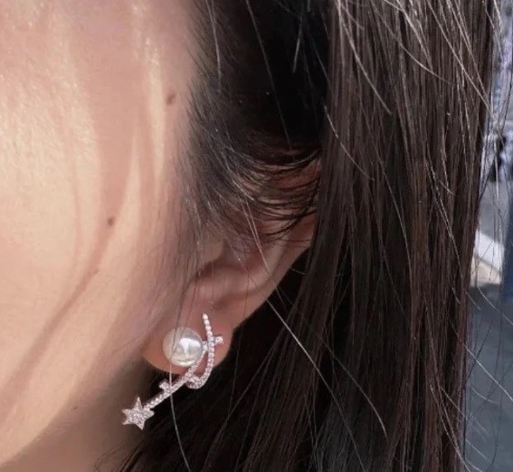 Exact replica Hefang Earrings